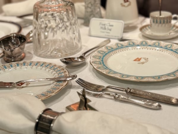 Titanic Dining Experience | Titanic Museum Attraction Pigeon Forge, TN